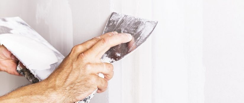Entreprise rénovation - Réaliser un enduit sur des parois en ...
